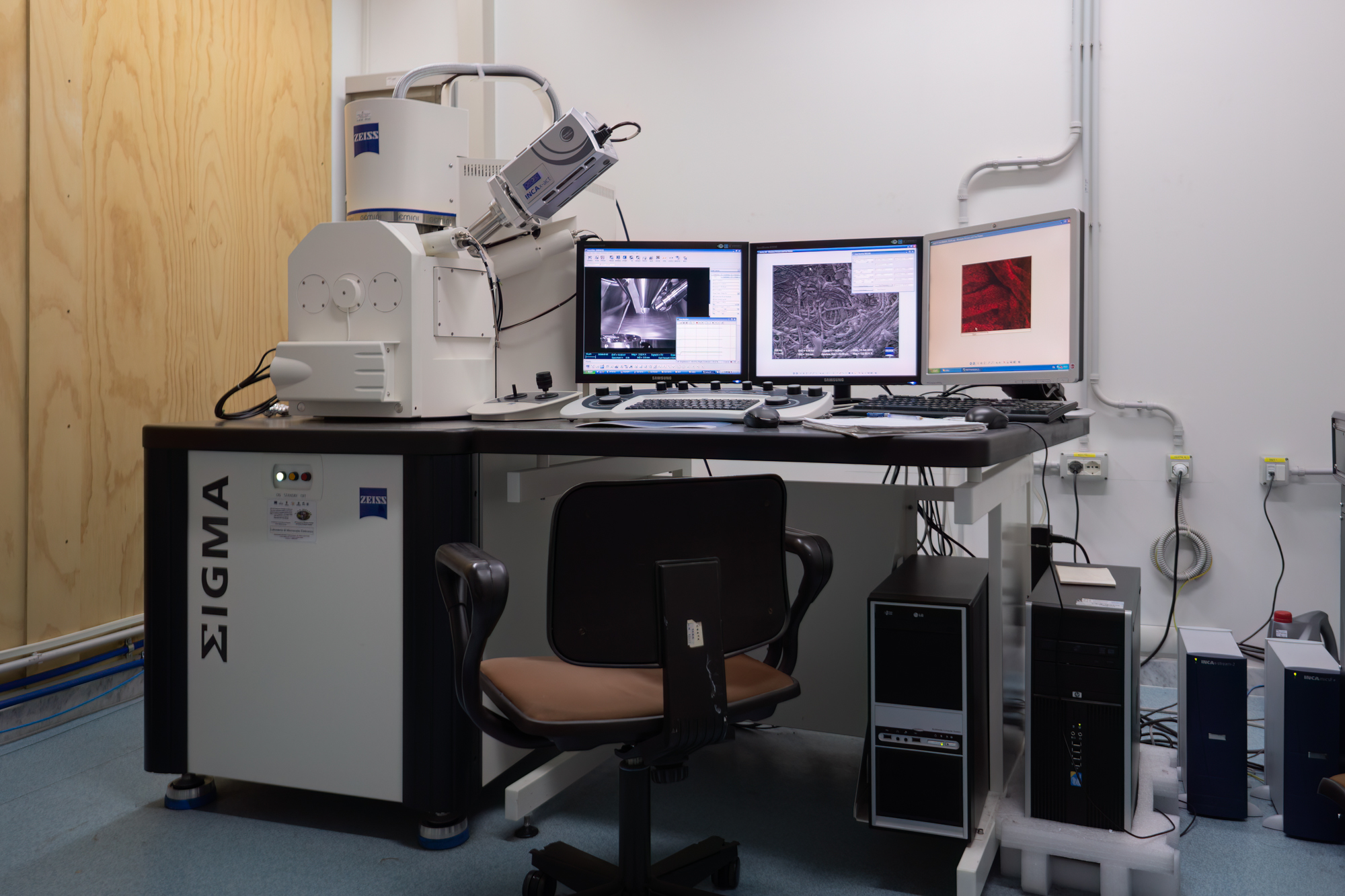 Laboratory of Electronic Microscopy - IPCF